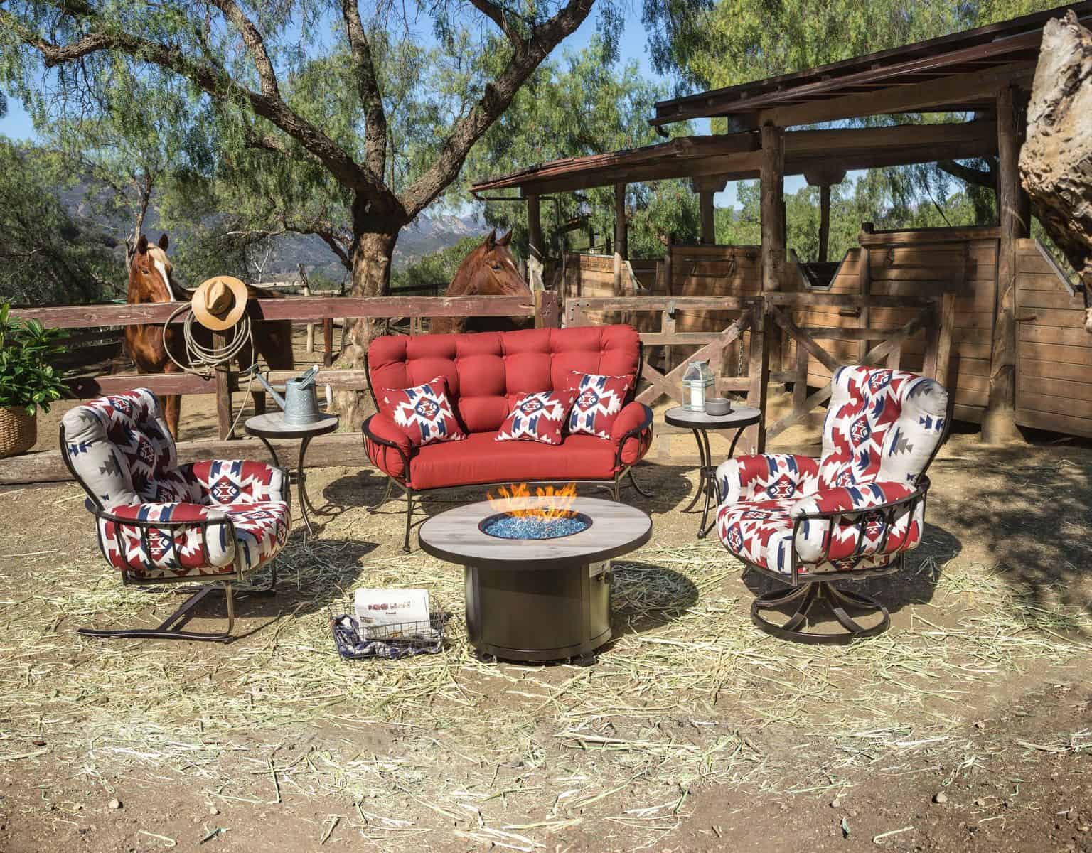 Pick Your Backyard Retreat Based on Your Personal Style | Ultra Modern
