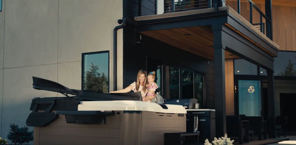 Learn Why a Smartop Is the Best Cover For Your Hot Tub